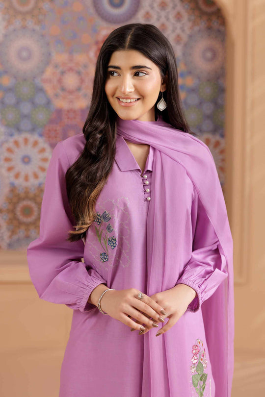 3 Piece Embroidered Suit PS25-197 Pret Cross Season Edit 2025 – NISHAT